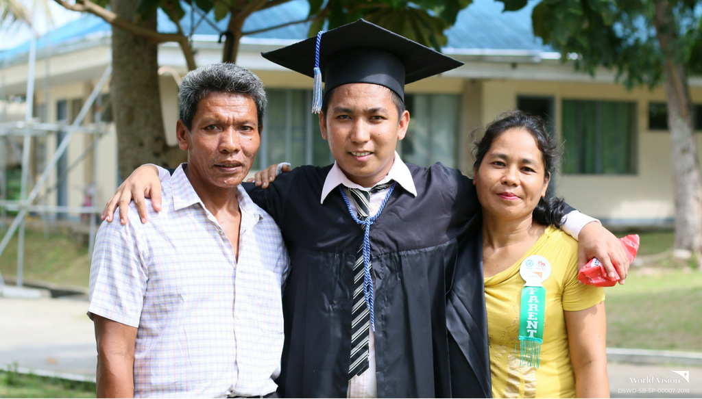 Education | Improving functional literacy in the Philippines