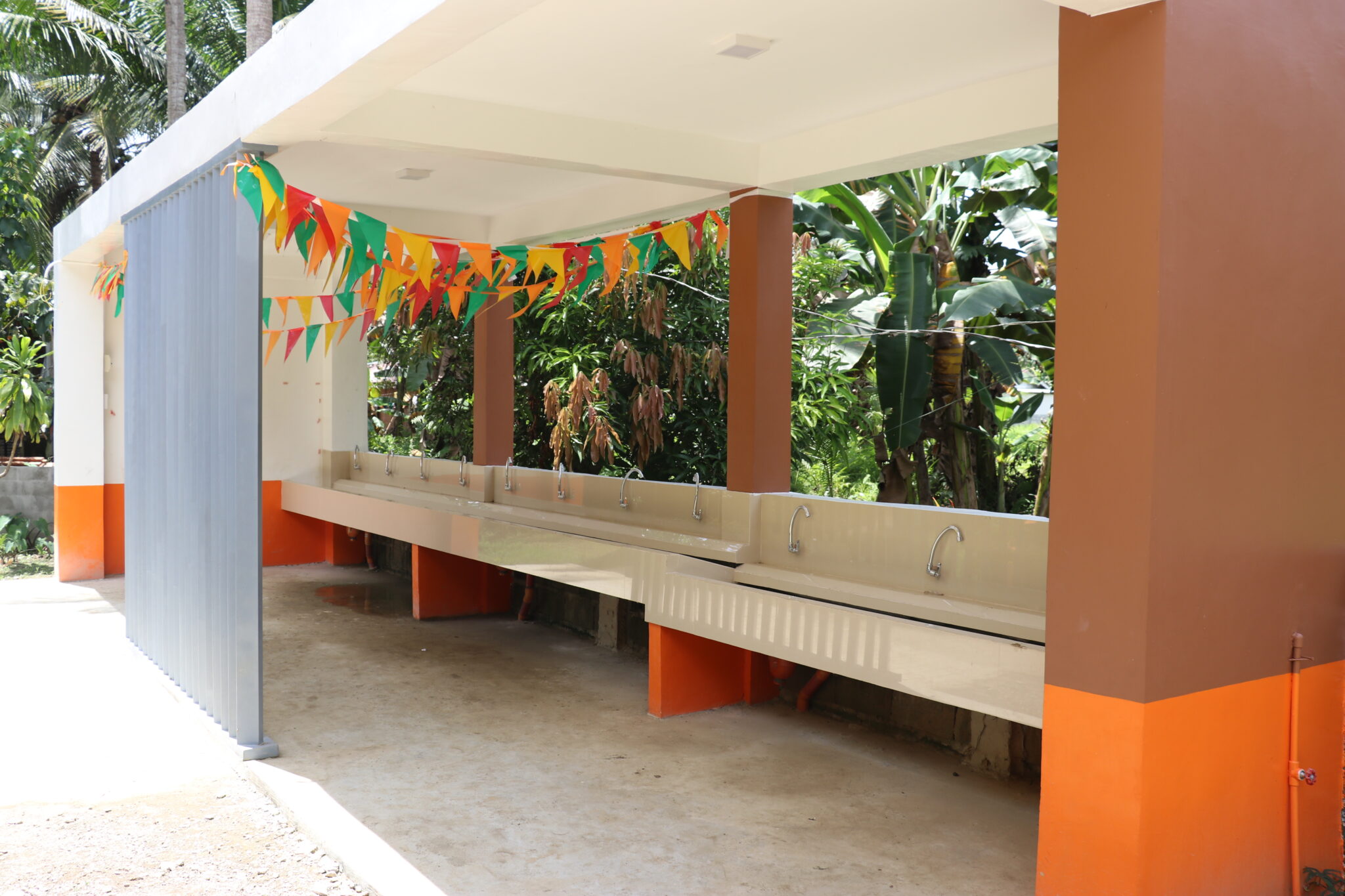 Schools in Samar receive new handwashing facilities and classroom