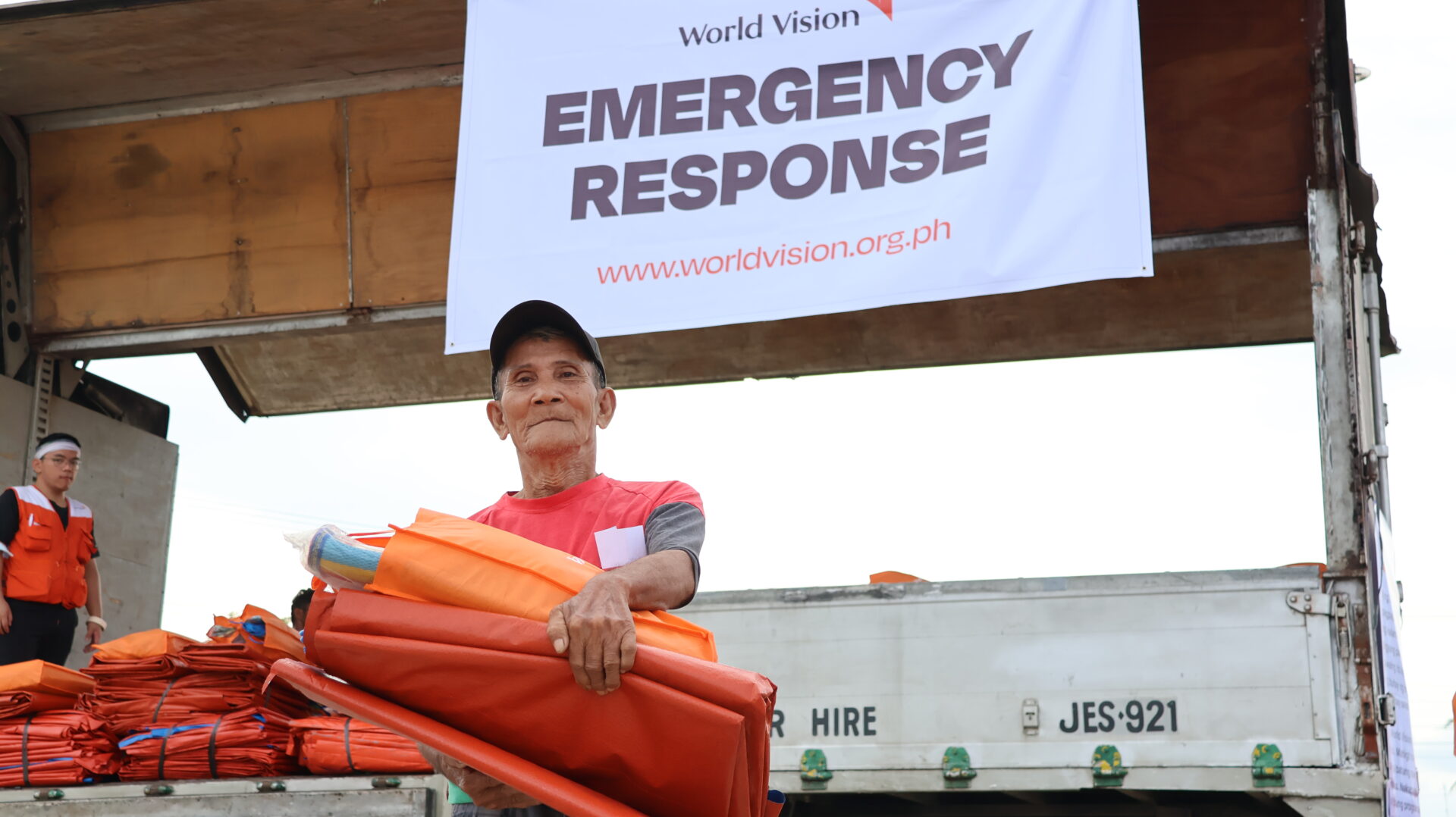 World Vision Philippines | Children displaced by the quake: Janrel’s story