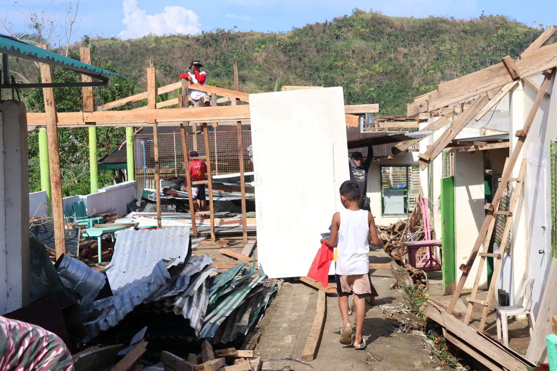 World Vision Philippines | Typhoon Opong leaves trail of devastation in ...